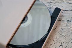 How Do Blu-Ray Discs Work? | Storables