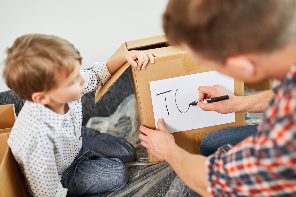 How To Relocate: 20 Hassle Free Relocation Tips | Storables