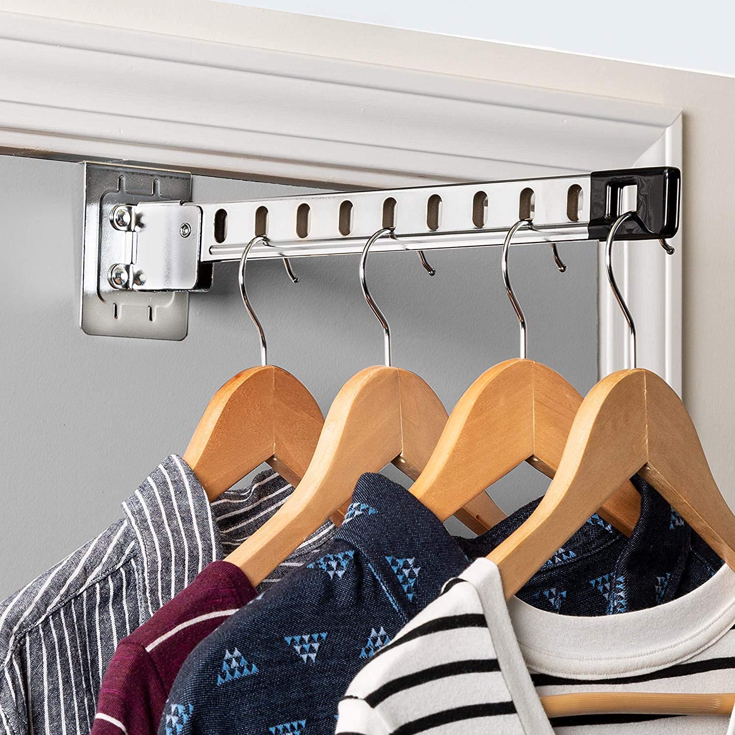 15 Best Clothes Hangers for Wrinkle-Free Clothing | Storables