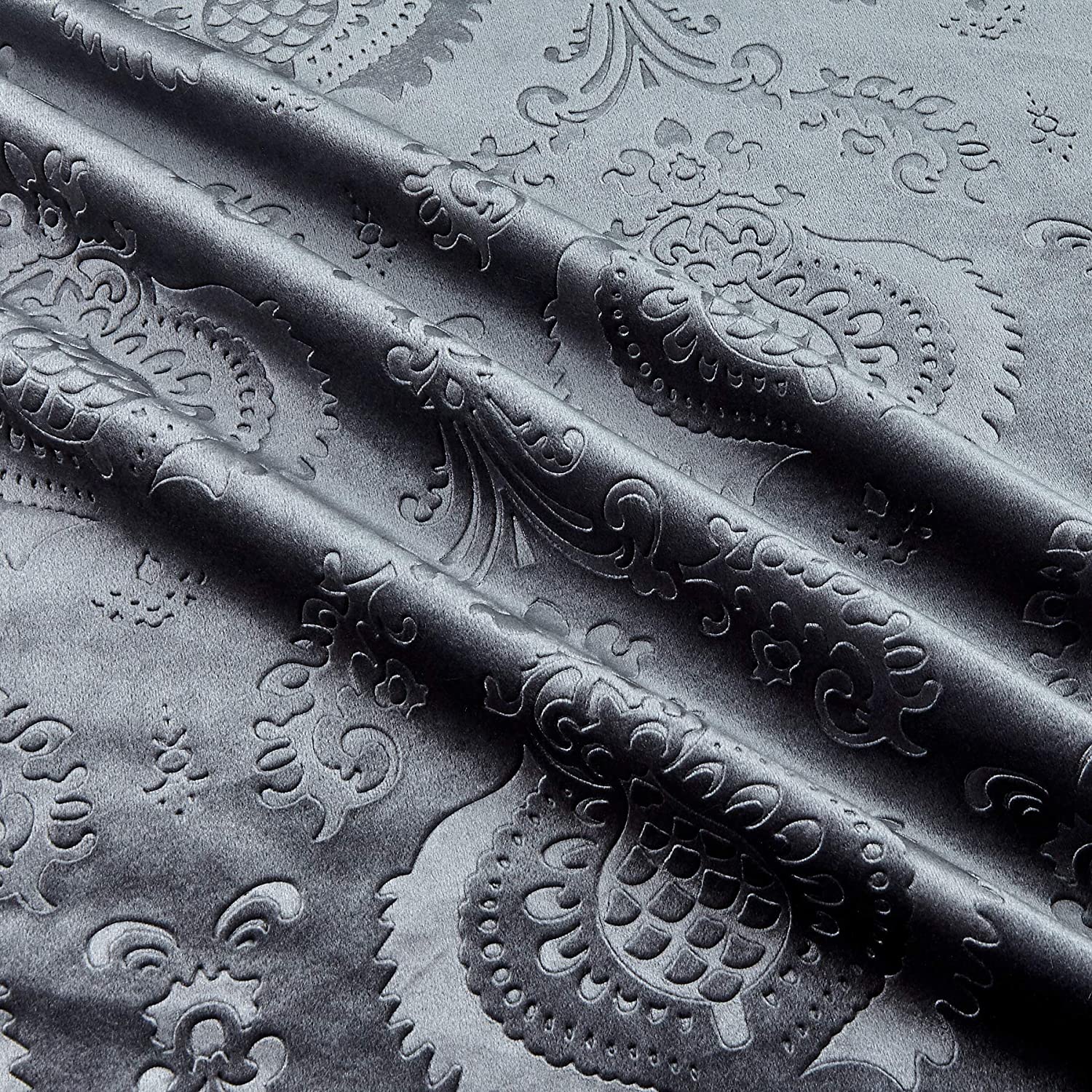 Which is Better: Velour vs Velvet Fabric | Storables