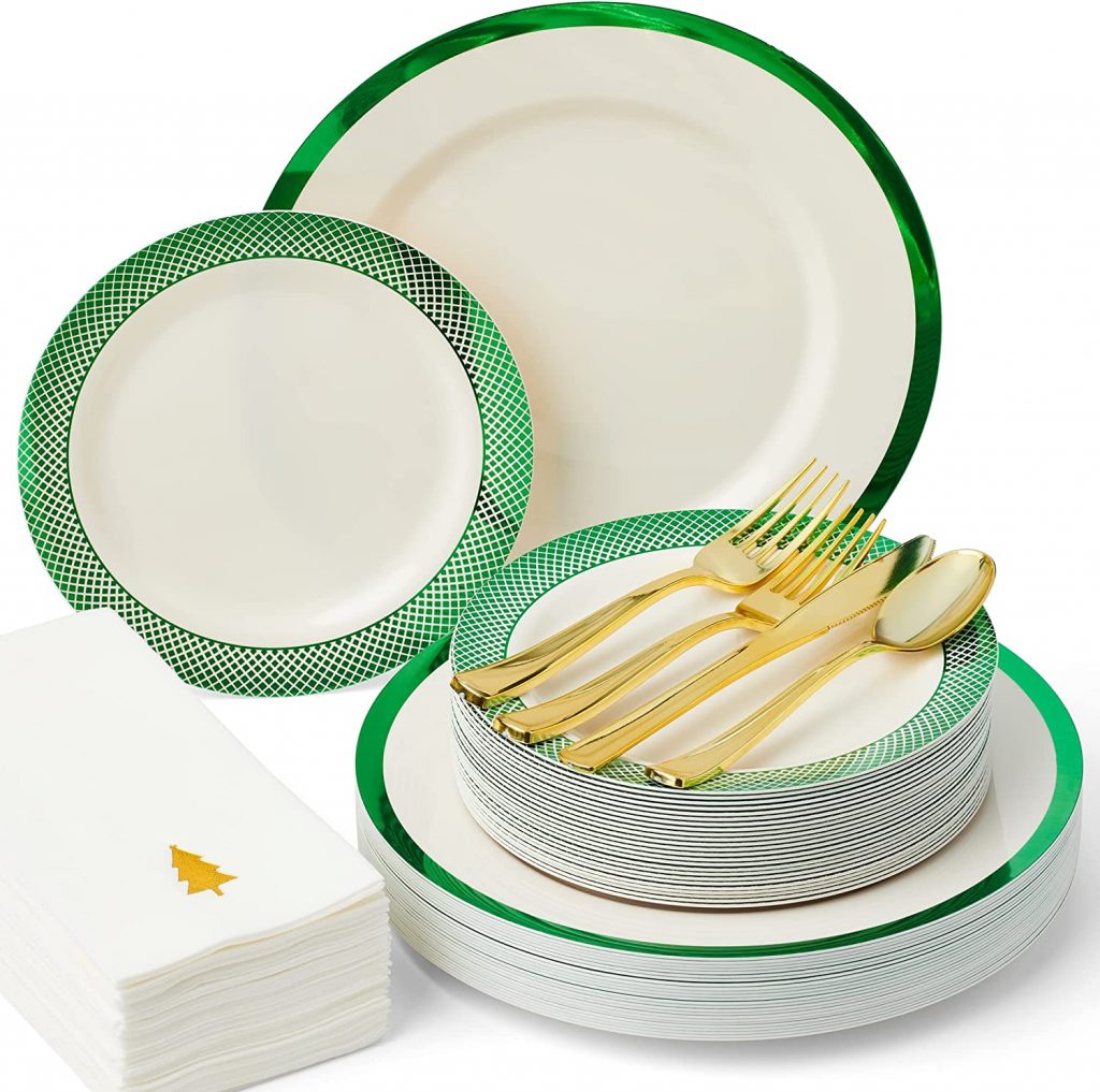 Best Christmas Disposable Tableware For Holiday Parties | Storables