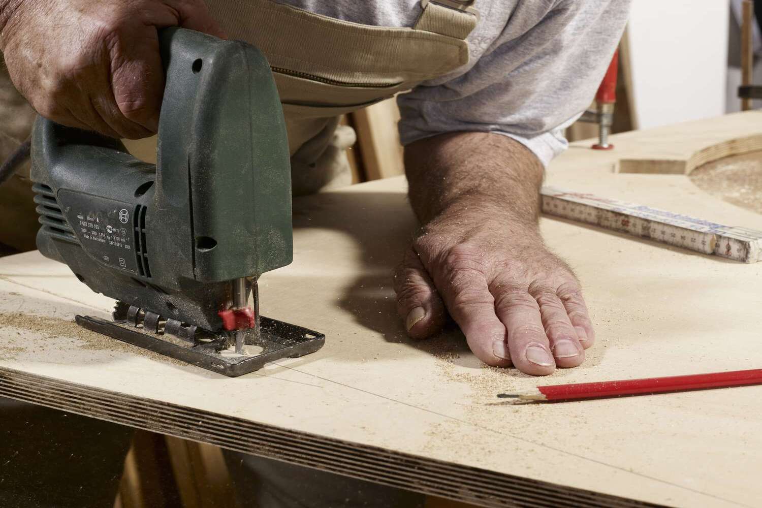 How To Make Angled And Curved Cuts To Shape Wood Storables How To Make Angled And Curved Cuts To Shape Wood Storables