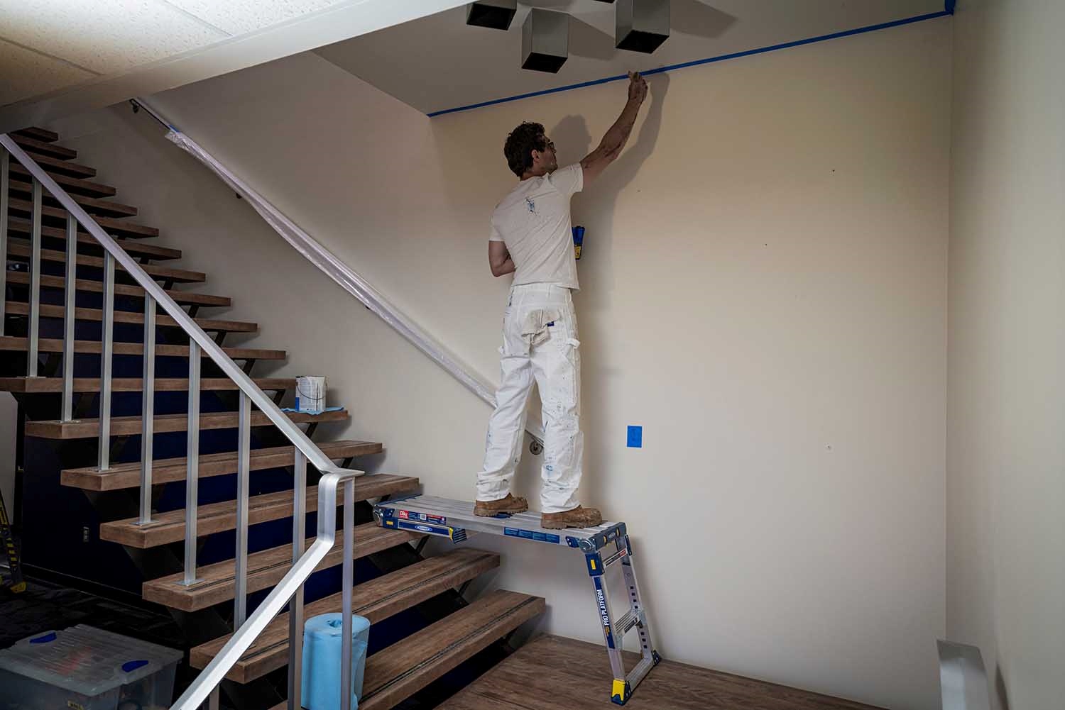 How To Use A Ladder To Paint A Stairwell Storables How To Use A Ladder To Paint A Stairwell Storables