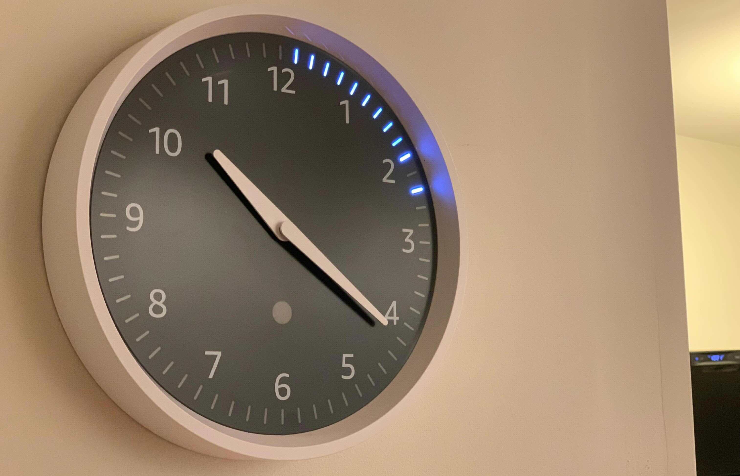 How To Pack A Wall Clock For Moving Storables