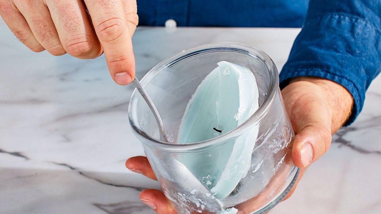 How To Remove Wax From Glass Storables